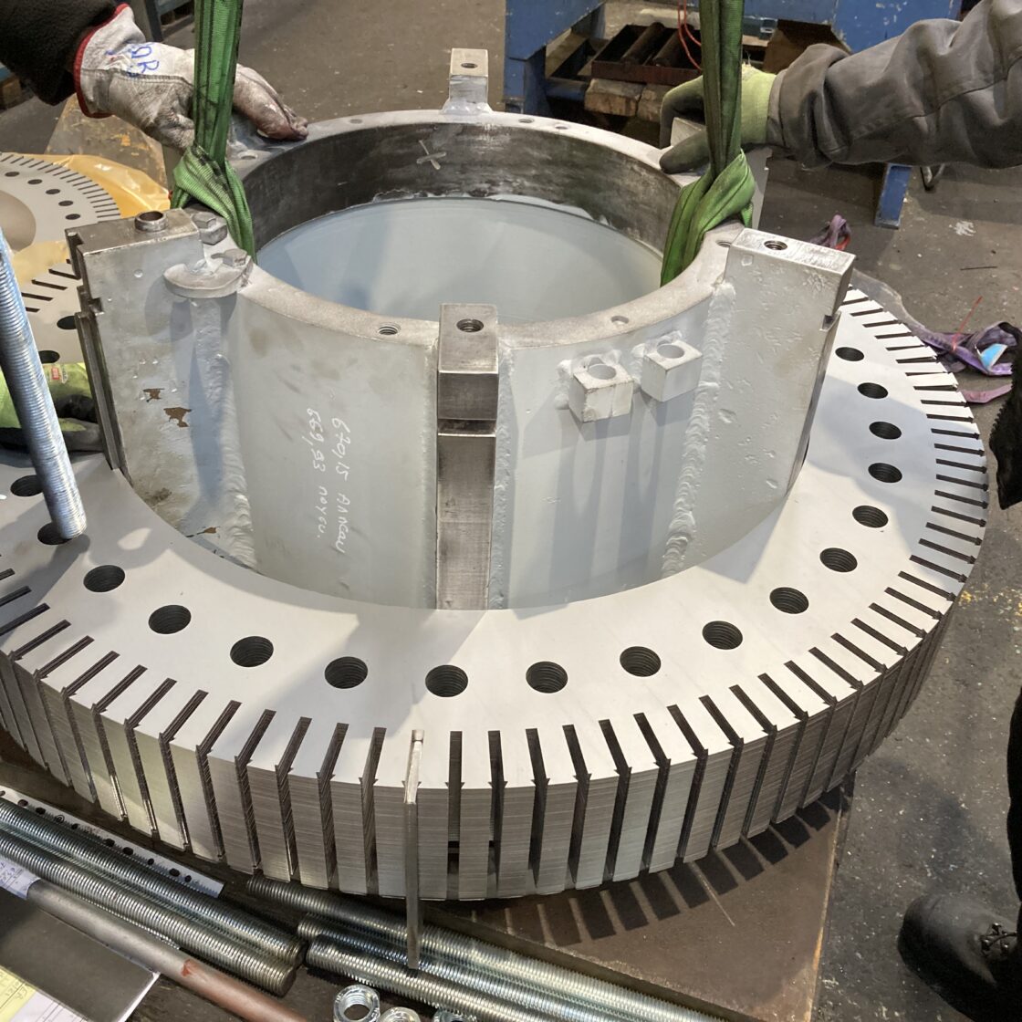 Refabrication d'un induit pour une excitatrice d'alternateur vertical l ...